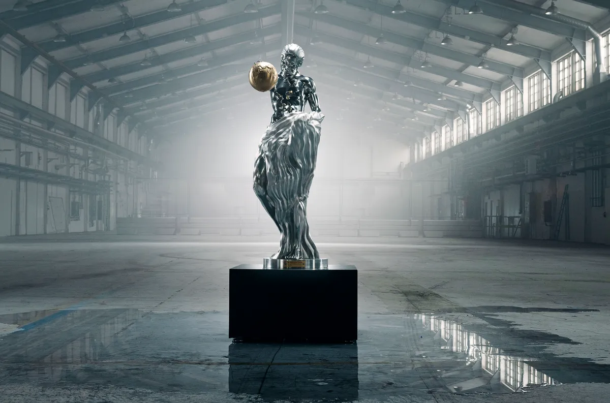 Штучний інтелект спроєктував «Неможливу статую» у стилі митців минулого ...